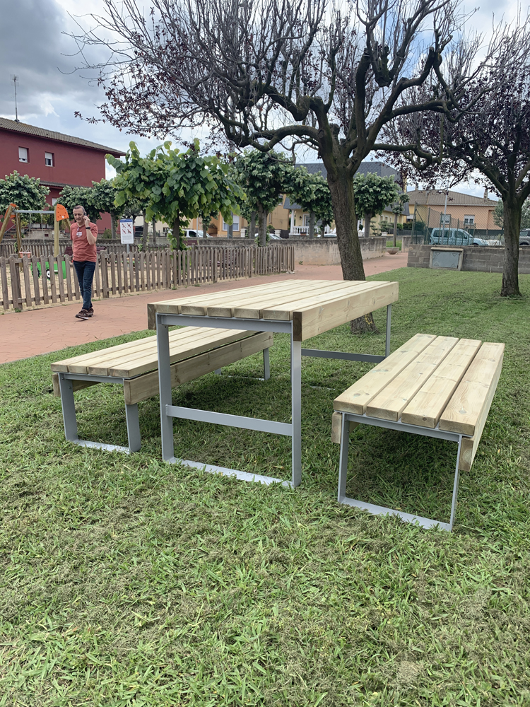 URBAN : BENCHES & TABLE – Frepat Urban, Street Furniture